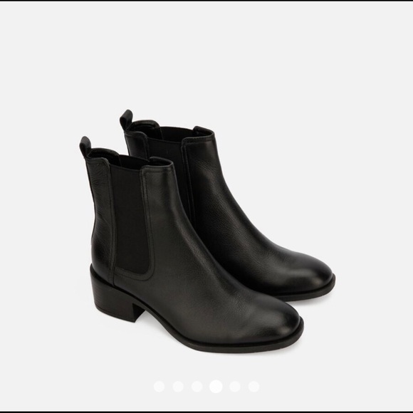 Kenneth Cole Reaction | Shoes | Kenneth Cole Black Chelsea Boots | Poshmark